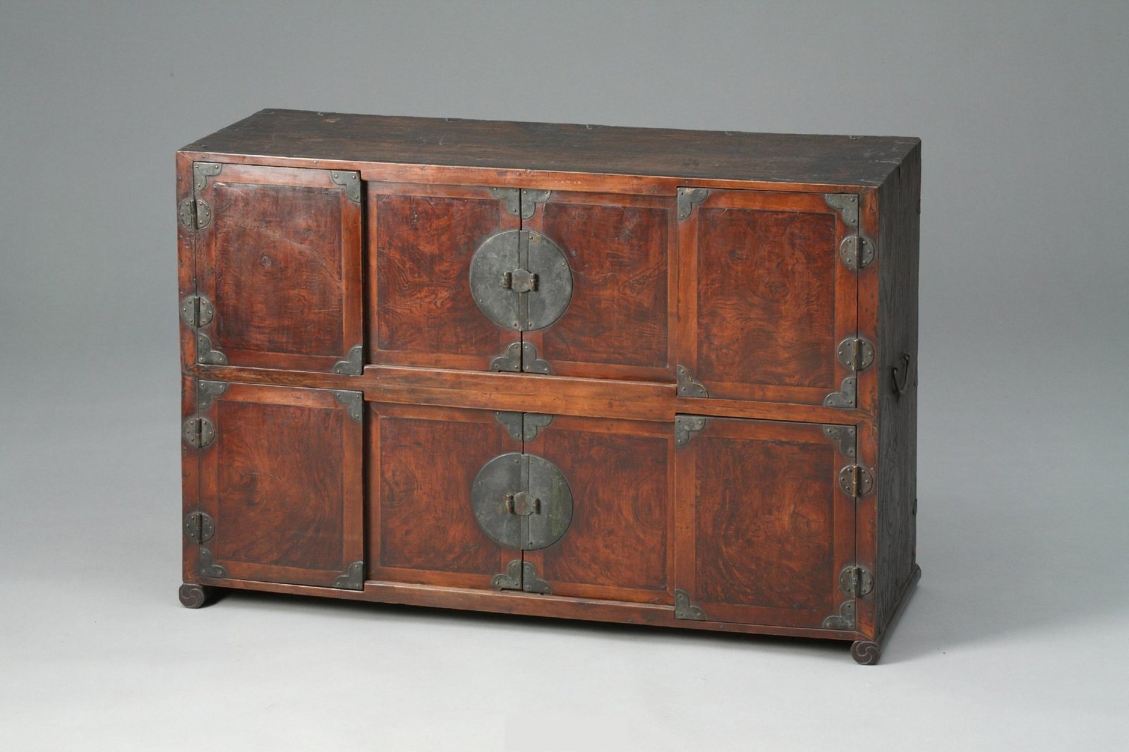 THE SCHOLAR’S CHESTS – Korean Antique Furniture