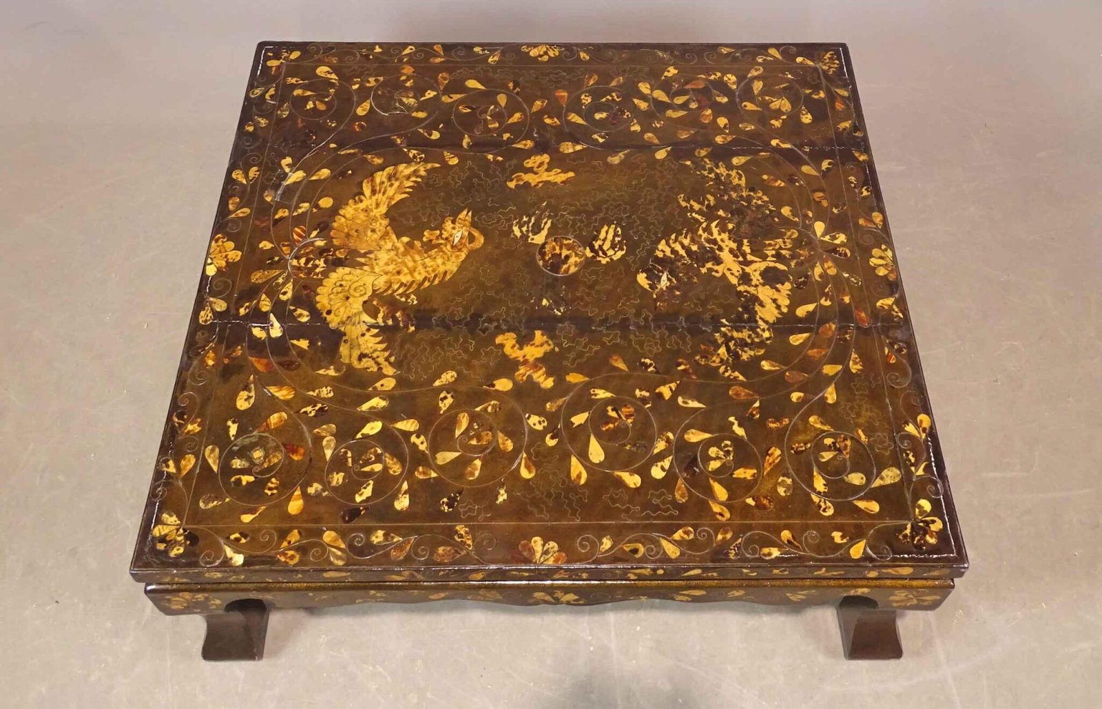 CASE STUDY: THE KOREAN SMALL LACQUERED TABLE – Korean Antique Furniture