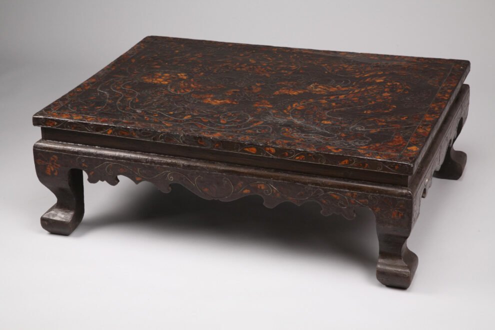WHEN DRAGON MEETS PHOENIX – Korean Antique Furniture