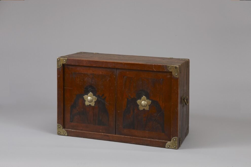 KOREAN MEDICINE CHEST, YAK JANG 약장 – Korean Antique Furniture