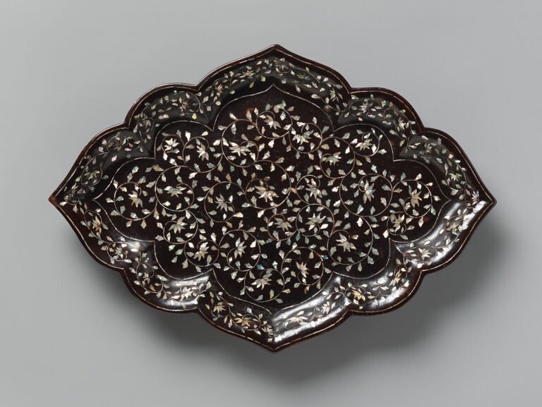 KOREAN MOTHER-OF-PEARL INLAY LACQUER WARE. – Korean Antique Furniture
