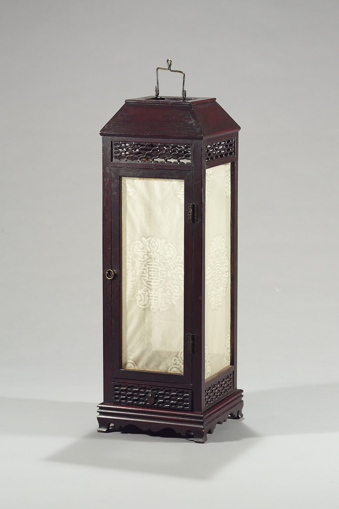 LIGHTING DURING THE JOSEON DYNASTY – Korean Antique Furniture