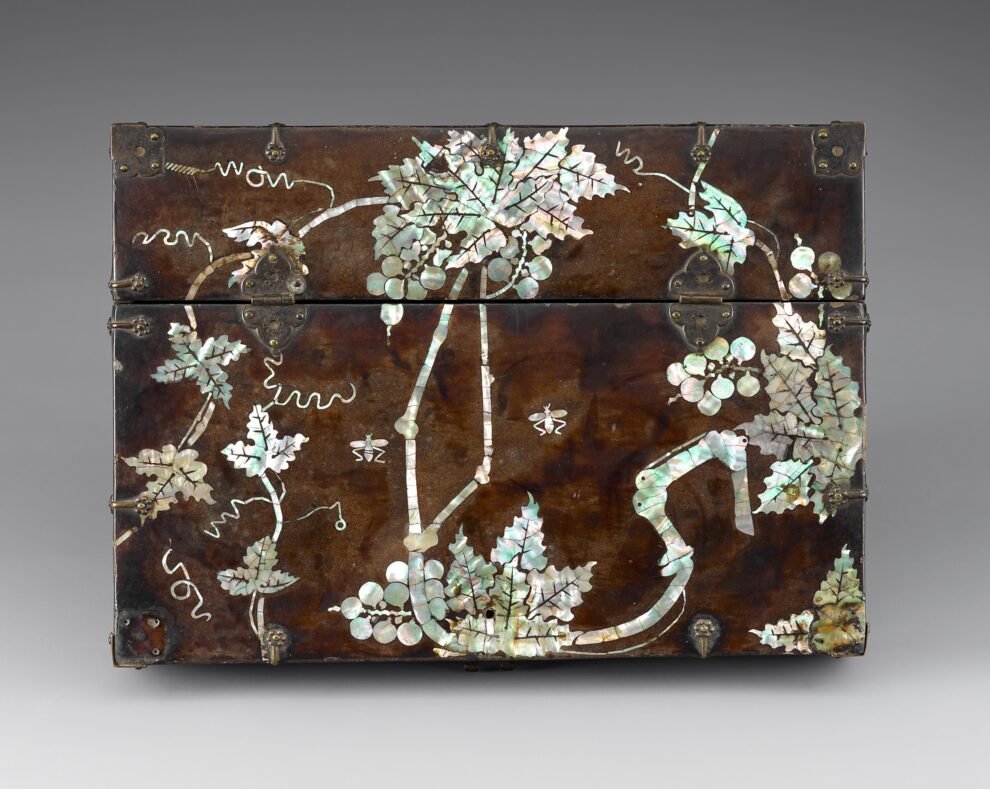 KOREAN MOTHER-OF-PEARL INLAY LACQUER WARE. – Korean Antique Furniture