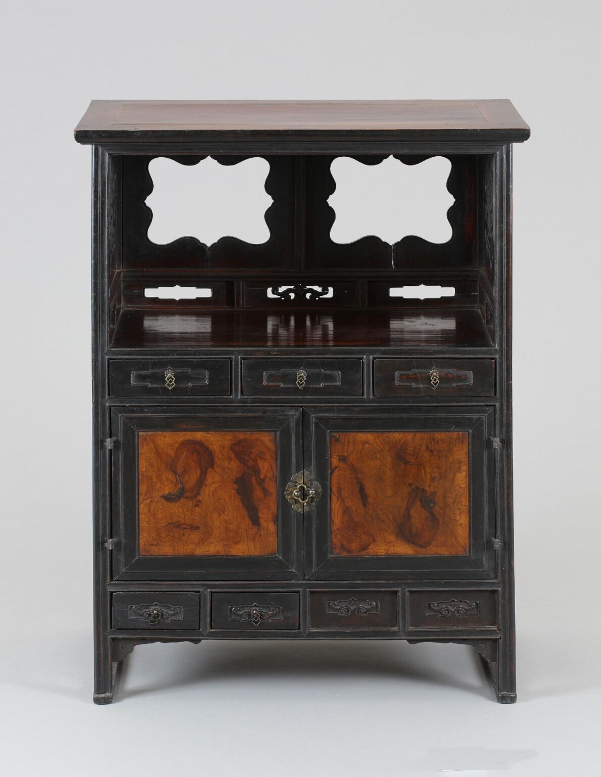 ROYAL FURNITURE – Korean Antique Furniture
